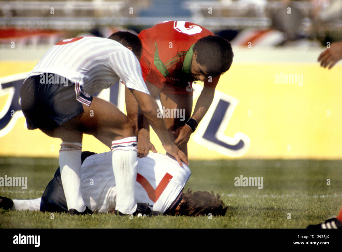 Soccer - World Cup Mexico 86 - Group F - England v Morocco ...