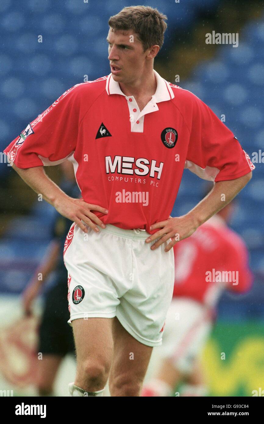 Andy hunt charlton hi-res stock photography and images - Alamy