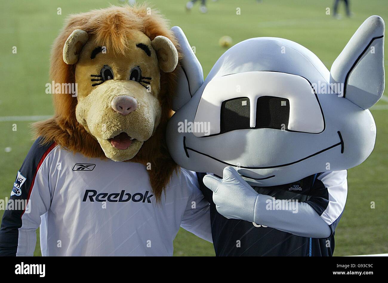 (L-R) Bolton Wanderer's mascot Lofty The Lion and Manchester City's ...