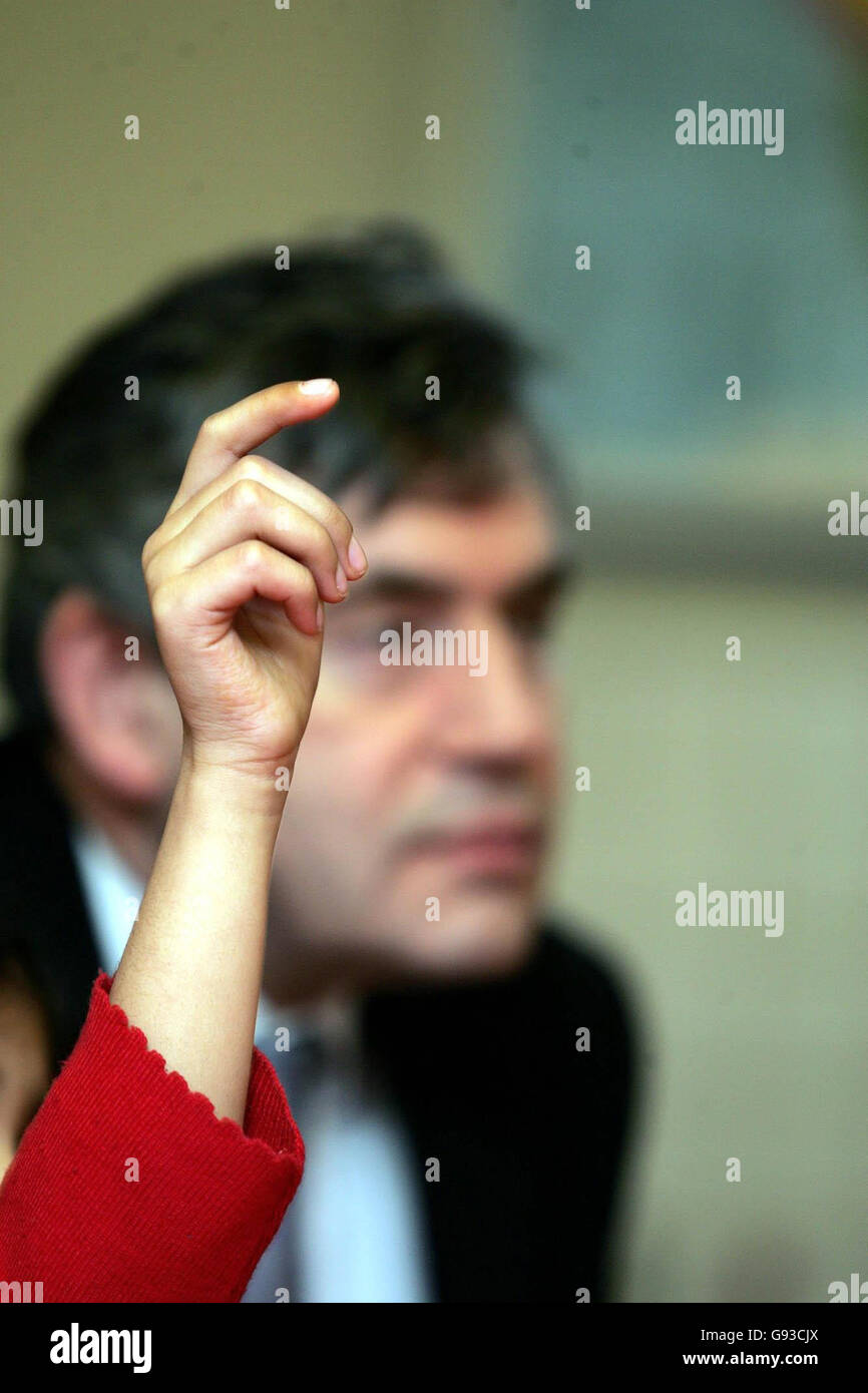Gordon Brown Visits Dallow Primary School, Luton Stock Photo - Alamy