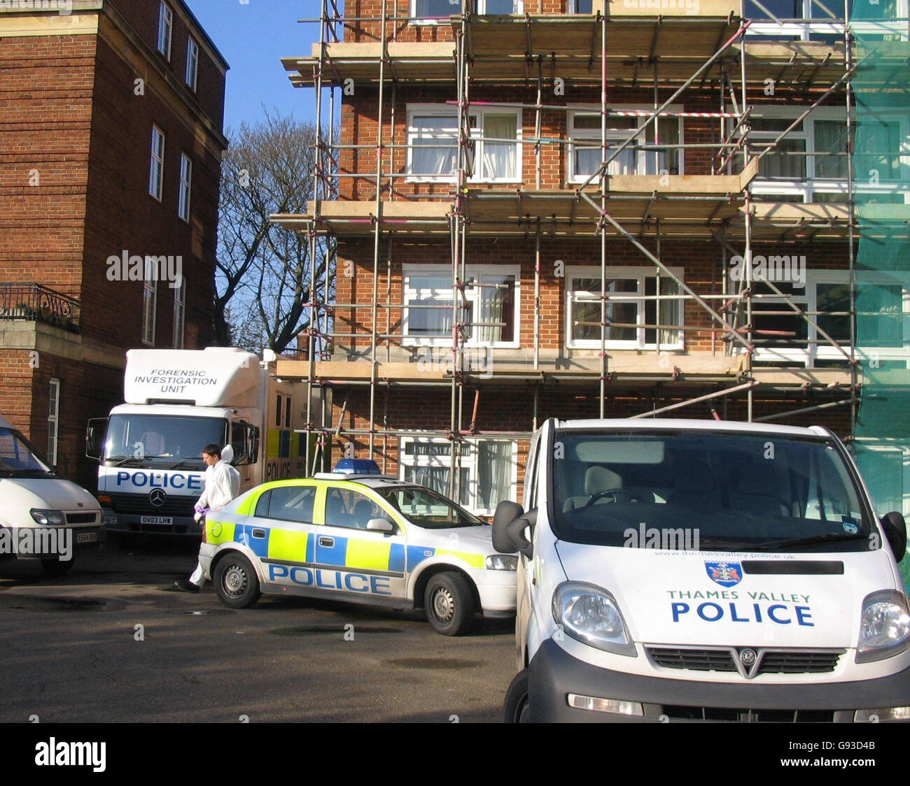 The scene at Woodstock Close in Oxford, Saturday January 28, 2006, as ...