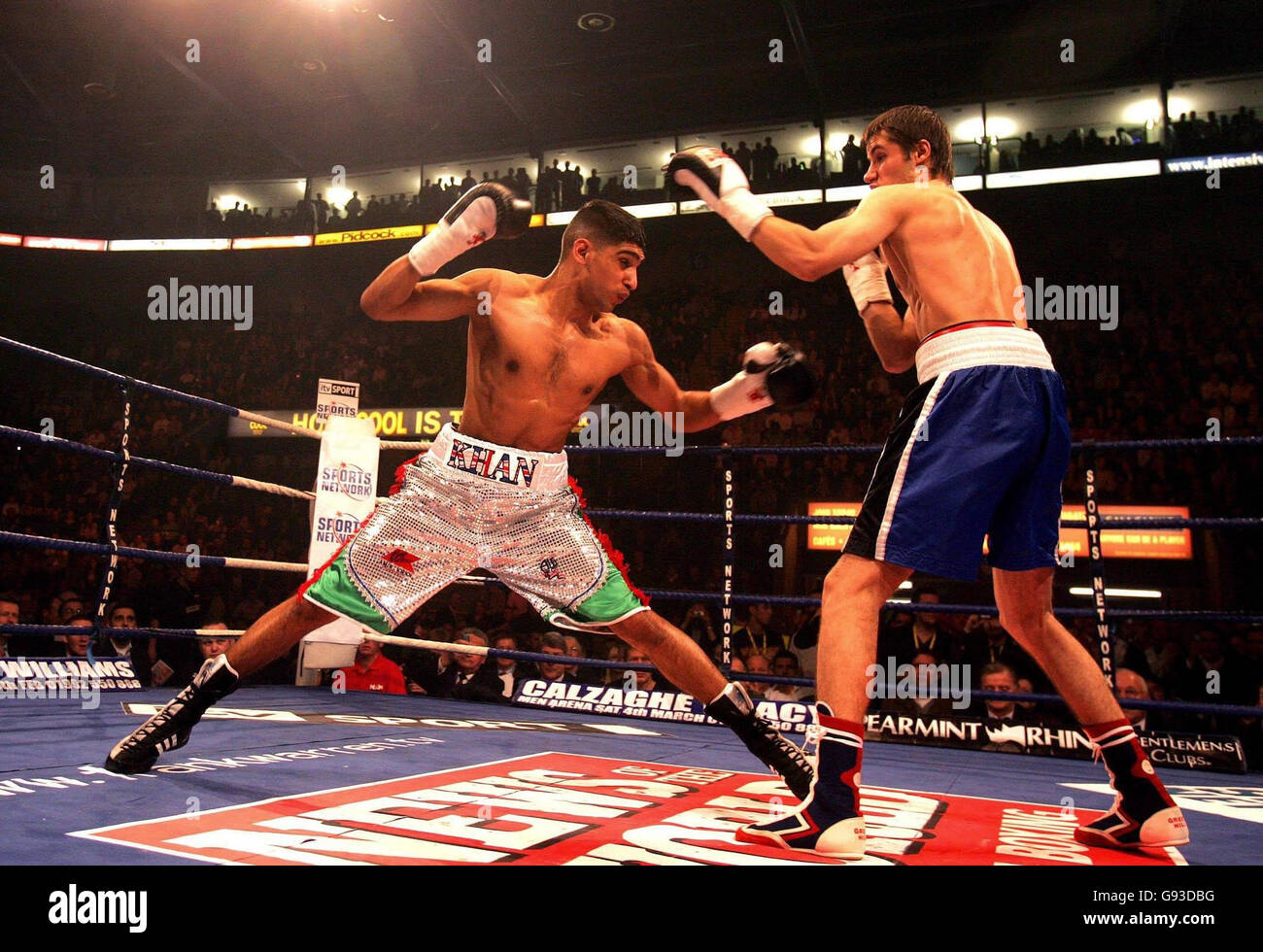 Decade2000boxing hi-res stock photography and images - Alamy