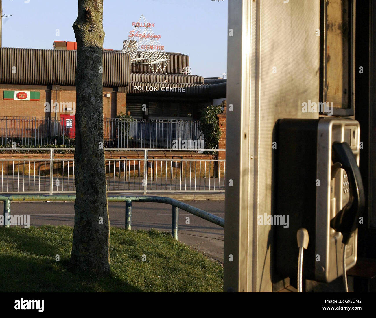 Pollok centre hi-res stock photography and images - Alamy