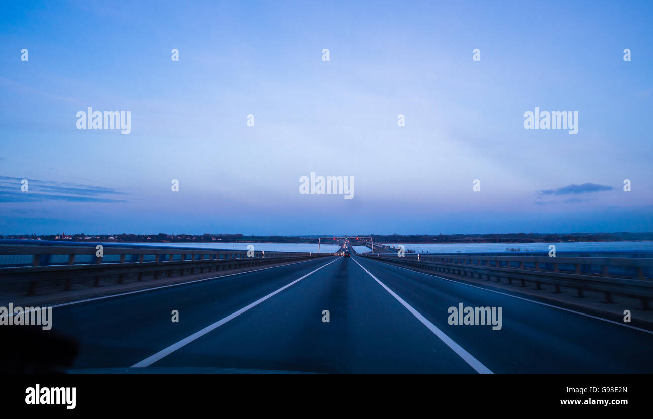 Eight lane expressway hi-res stock photography and images - Alamy