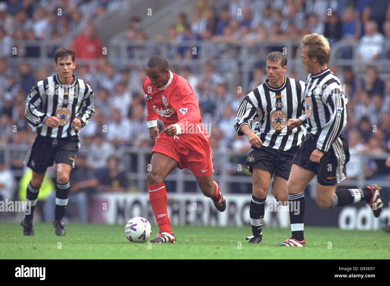 Paul ince second left hi-res stock photography and images - Alamy