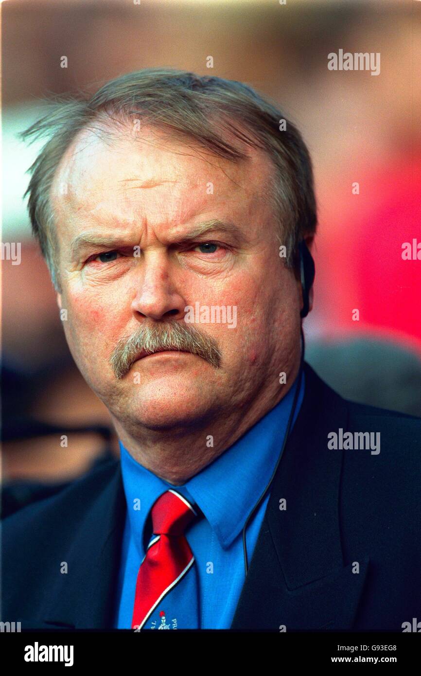 Manchester united head of security hi-res stock photography and images ...