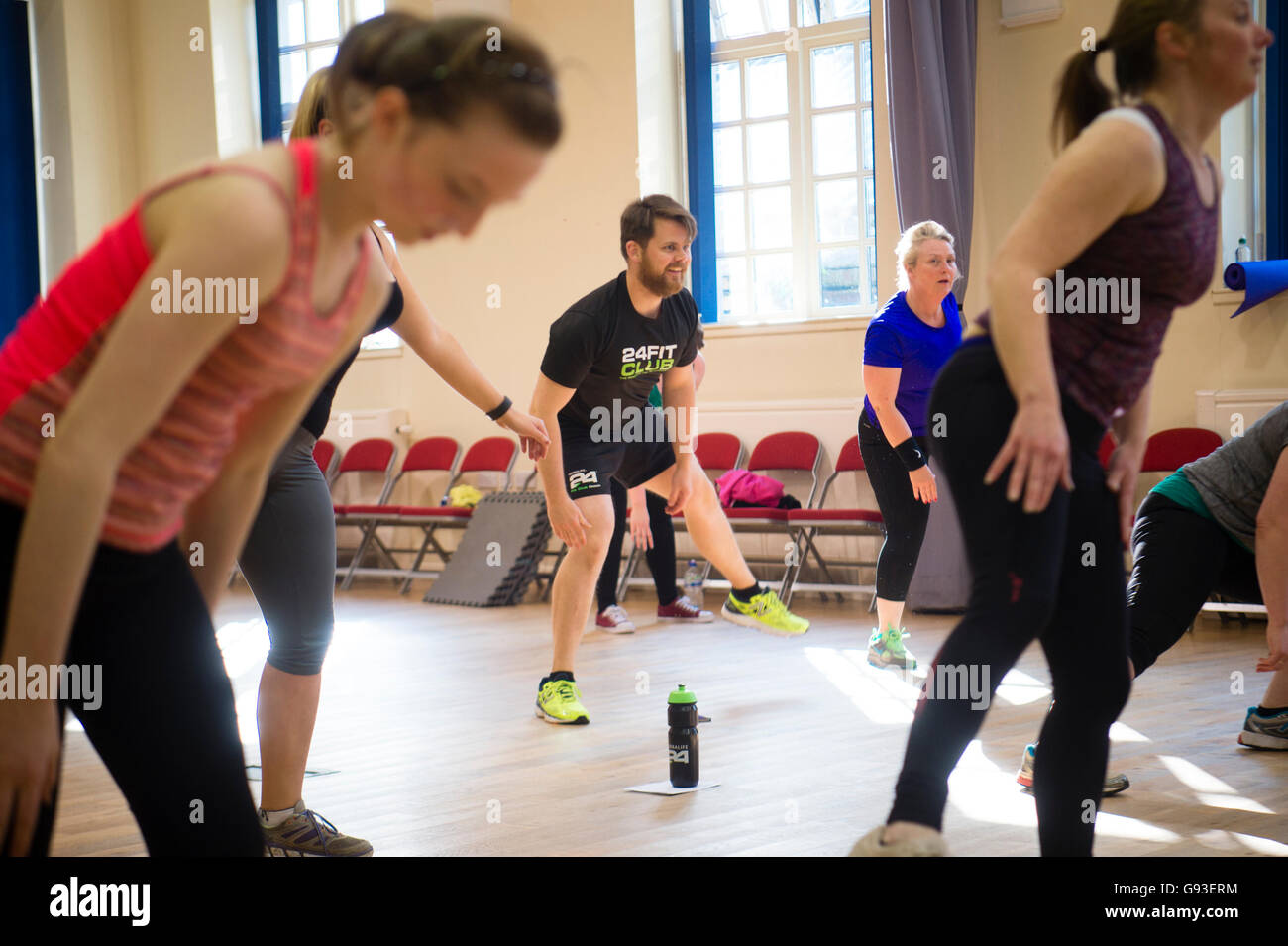 People exercising and keeping fit in the weekly Herbalife 24 Fit Club ...