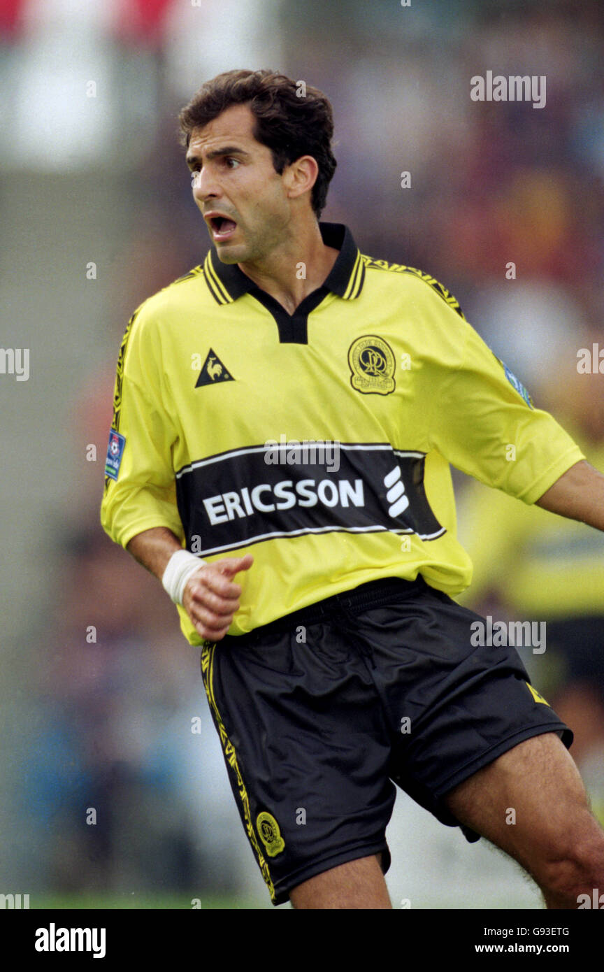 Queens park rangers gavin peacock hi-res stock photography and images ...