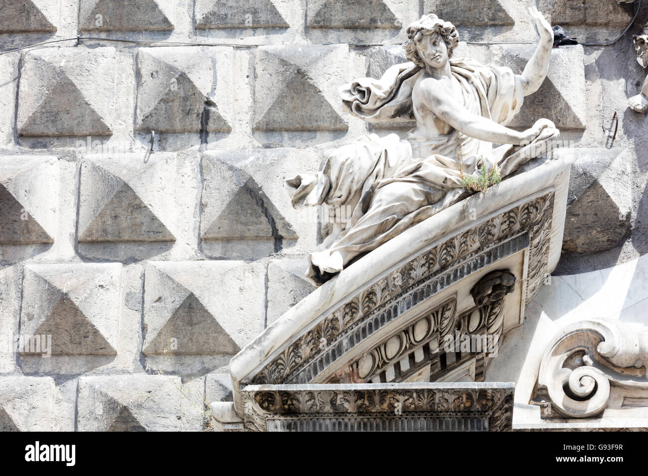 Ashlar symbols hi-res stock photography and images - Alamy