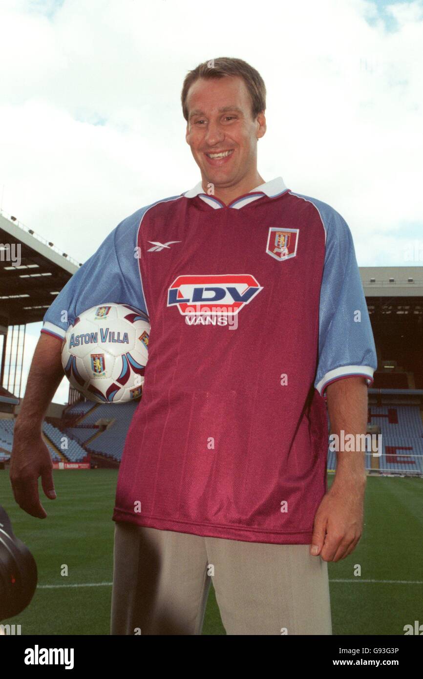 Paul merson signs for aston villa hi-res stock photography and images ...