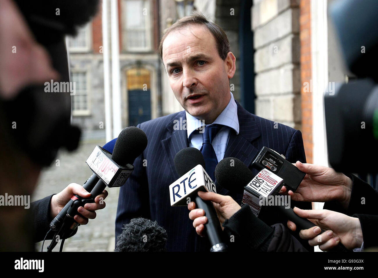 News irish partnership hi-res stock photography and images - Alamy