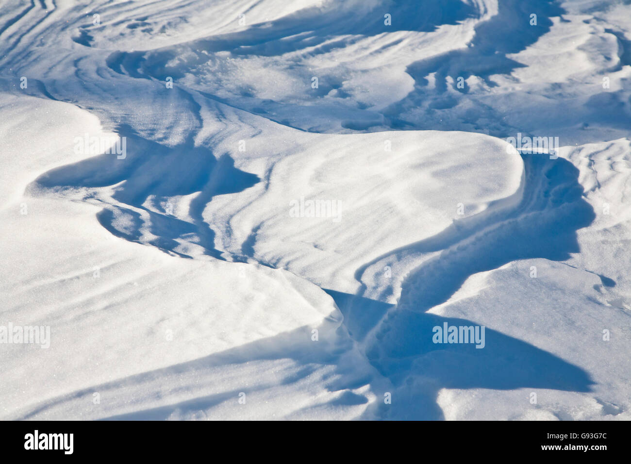 Wavy snow hi-res stock photography and images - Alamy
