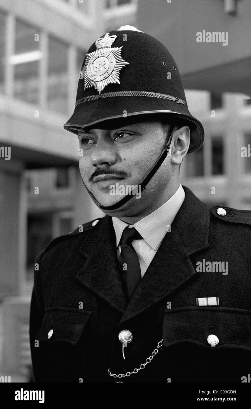 British police officer 1960s Black and White Stock Photos & Images - Alamy