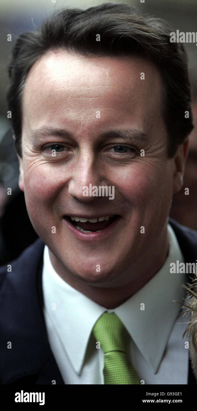 Conservative leader David Cameron campaigning in Dunfermline High ...