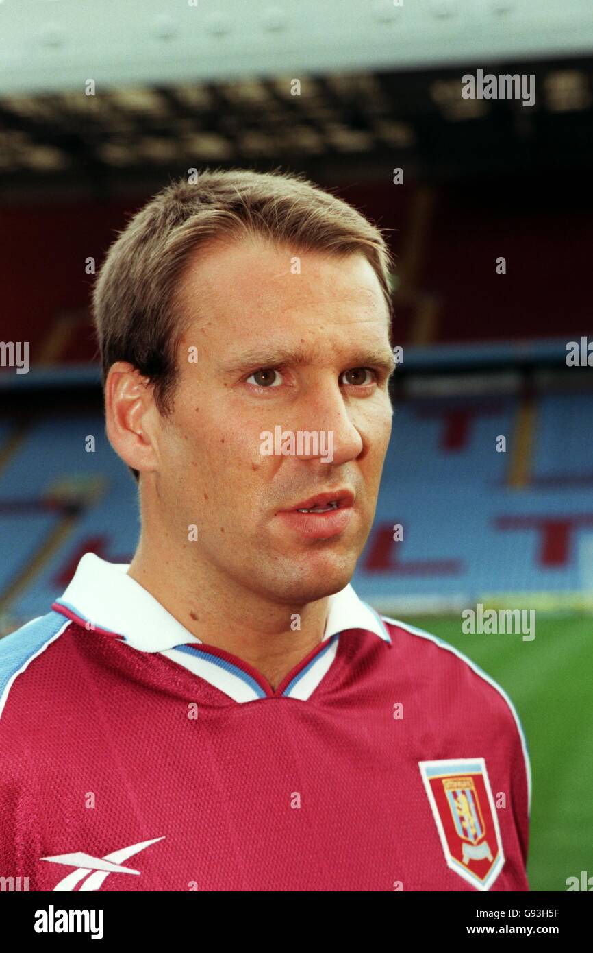 Paul merson signs for aston villa hi-res stock photography and images ...