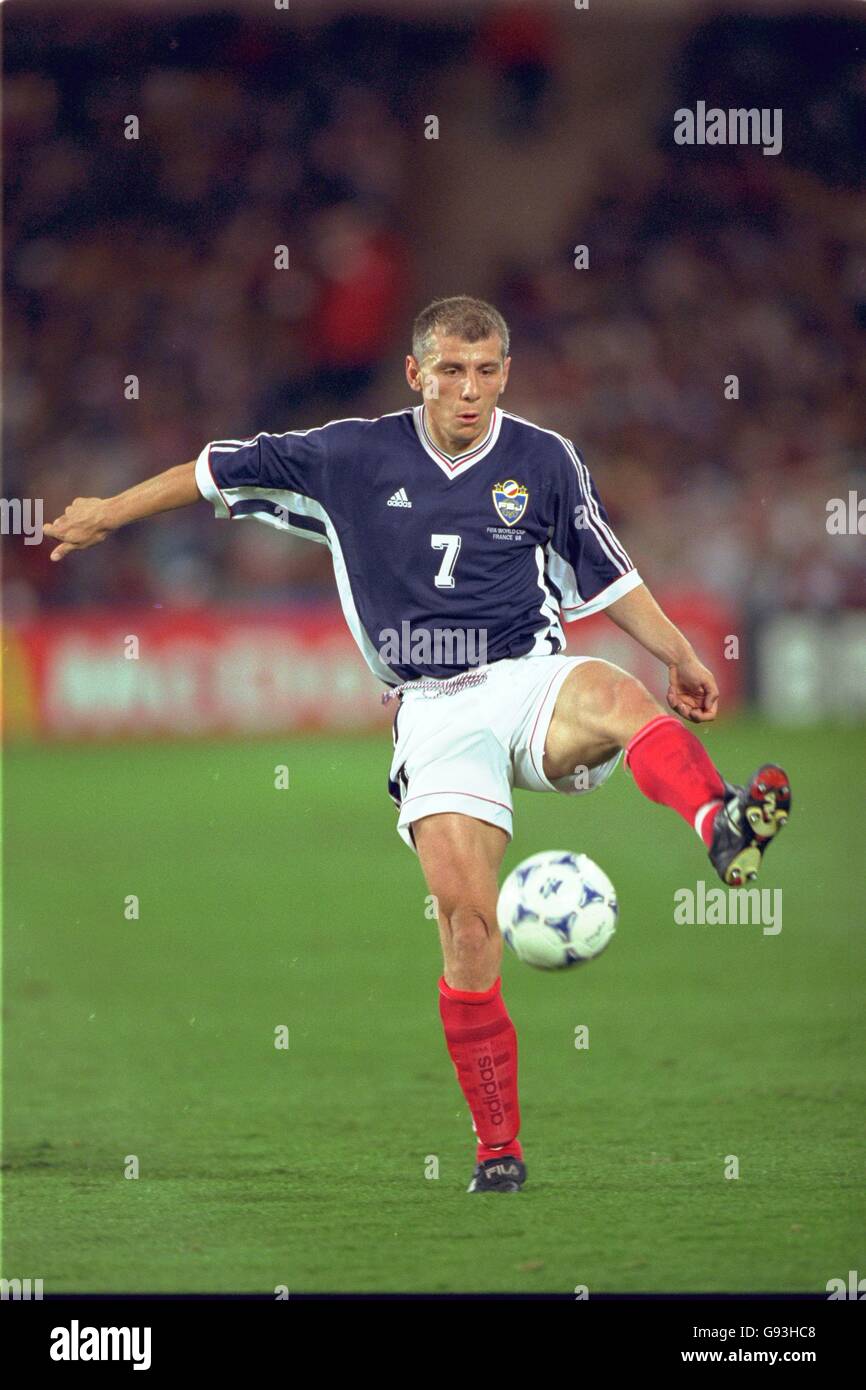 Soccer - World Cup France 98 - Group F - USA v Yugoslavia Stock Photo ...