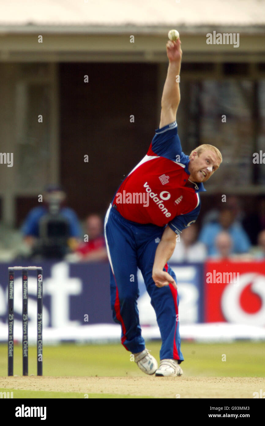 Natwest international triangular series hi-res stock photography and ...