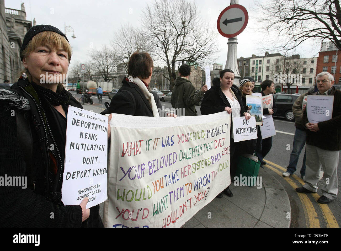 Courts deportation hi-res stock photography and images - Alamy
