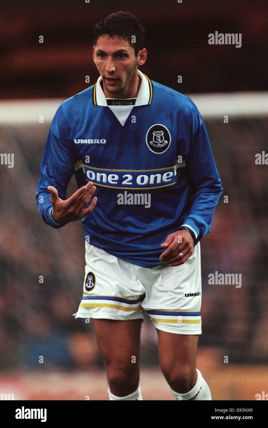 Marco materazzi everton hi-res stock photography and images - Alamy