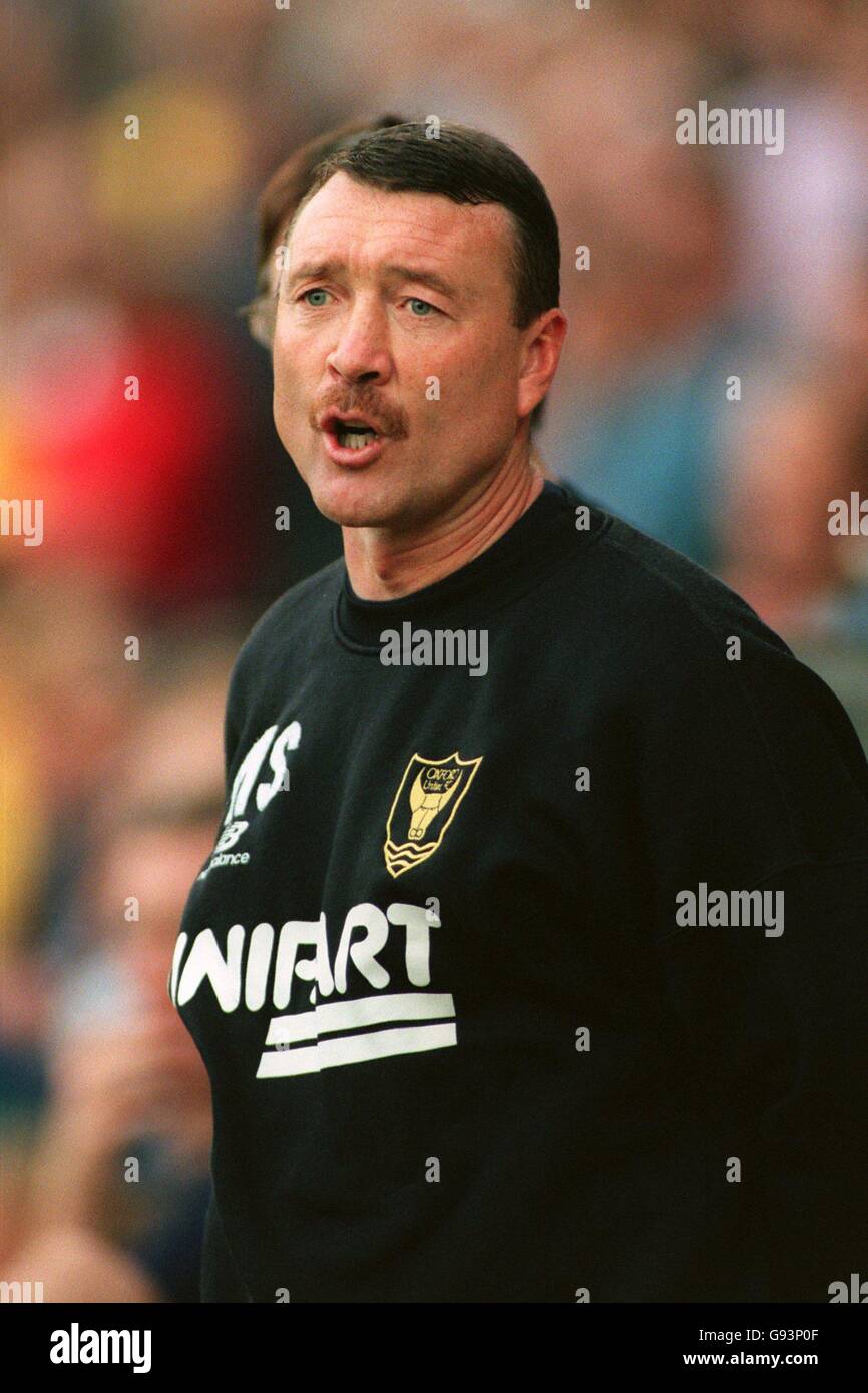 Malcolm shotton hi-res stock photography and images - Alamy