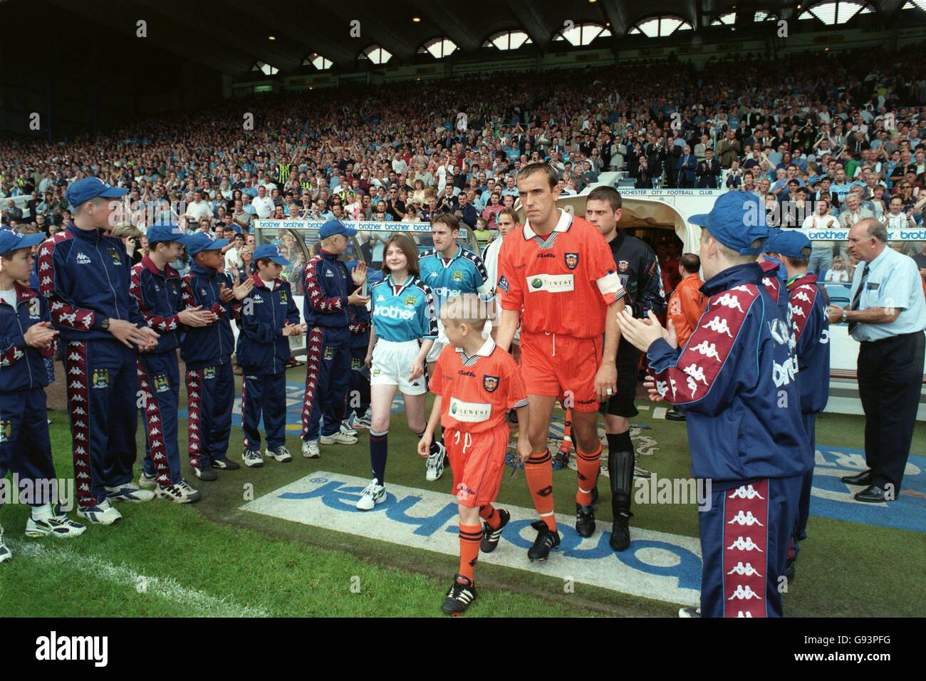 Manchester City captain Jamie Pollock (in blue) and Blackpool captain ...