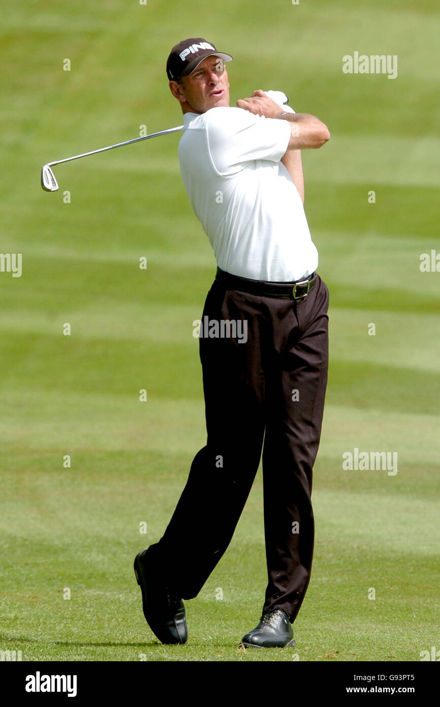 Golf - The BMW Championship 2005 - Wentworth. Peter Fowler Stock Photo ...