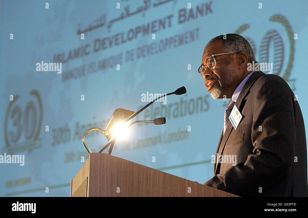 Dr charles read hi-res stock photography and images - Alamy