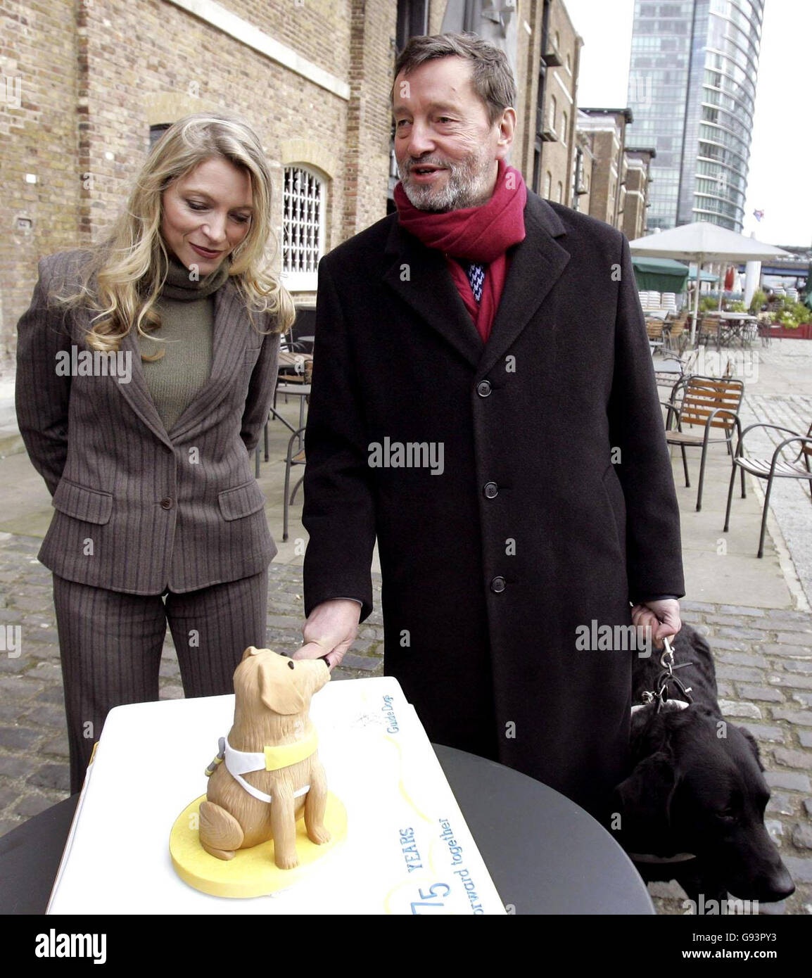 With tv celebrity vet trude mostue hi-res stock photography and images ...