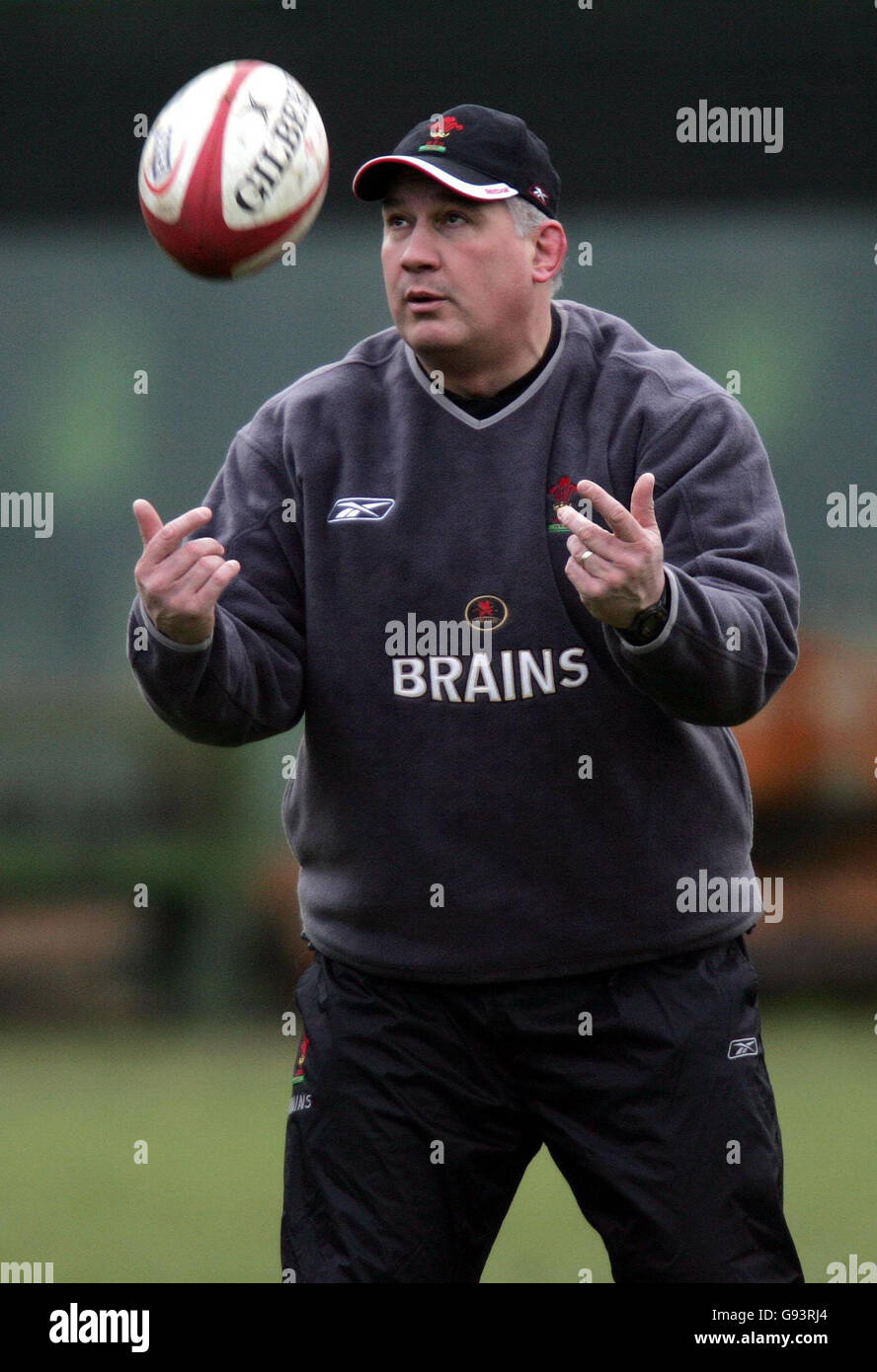 Wales coach mike ruddock directs training at sophia gardens hi-res ...