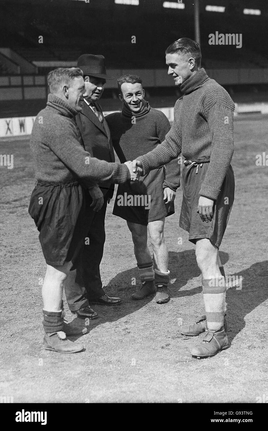 Walter alsford Black and White Stock Photos & Images - Alamy