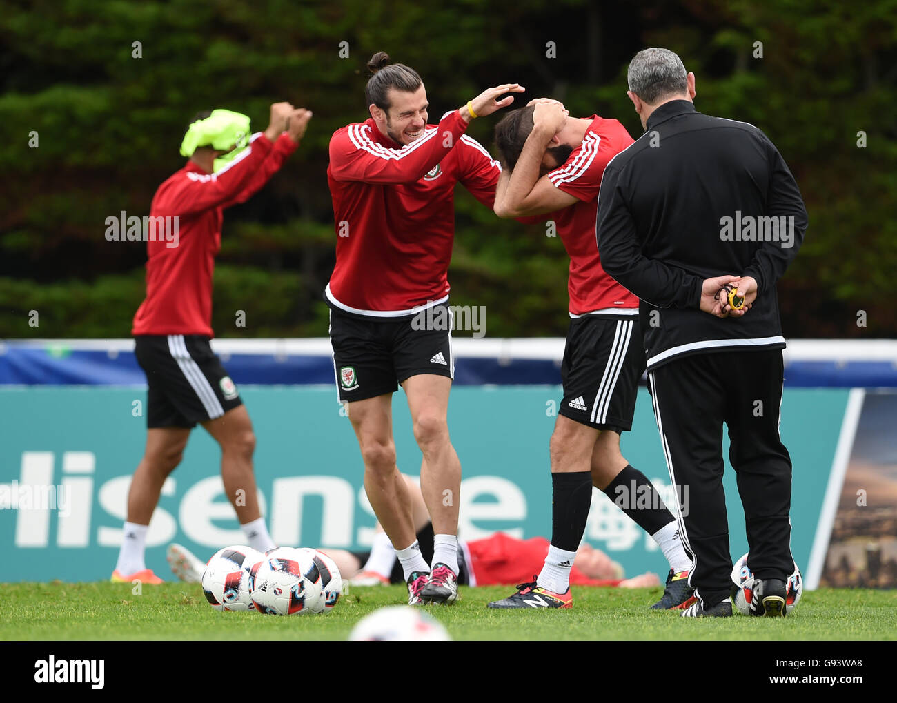 Wales' Gareth Bale (left) and Joe Ledley during a training session at ...