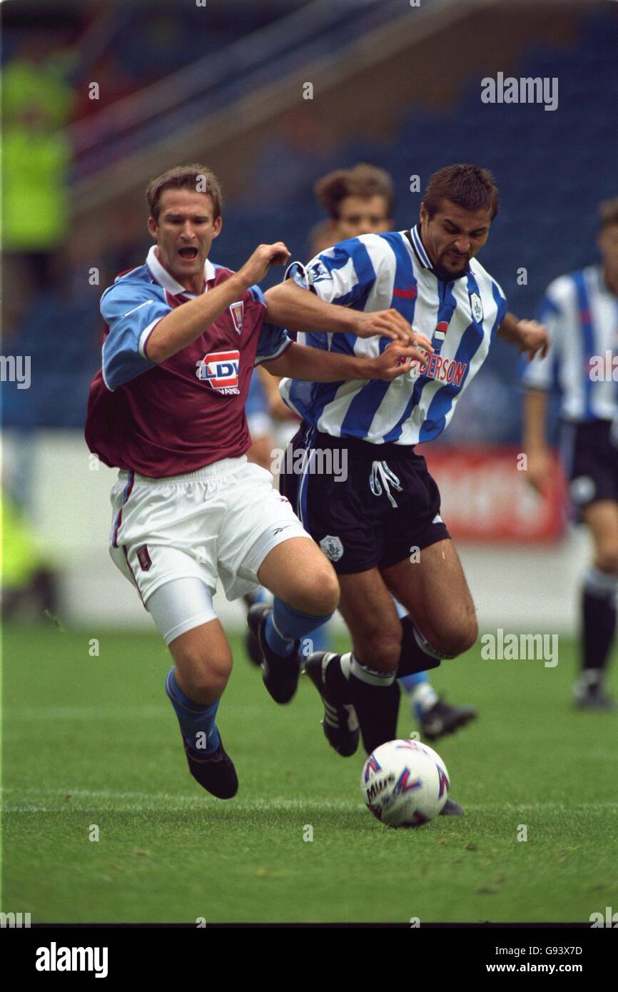 Soccer fa carling premiership sheffield wednesday v aston villa hi-res ...