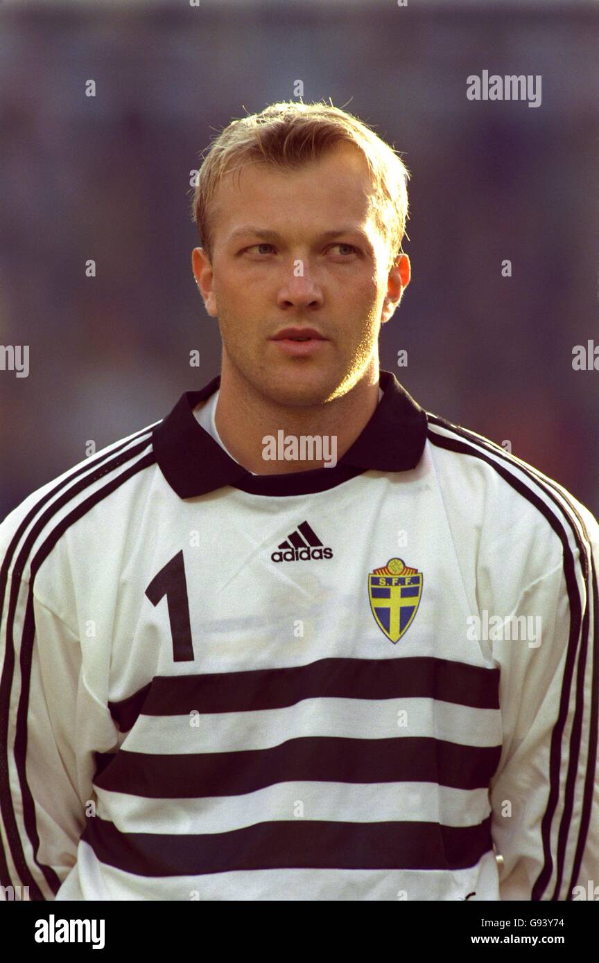 Sweden goalkeeper magnus hedman hi-res stock photography and images - Alamy
