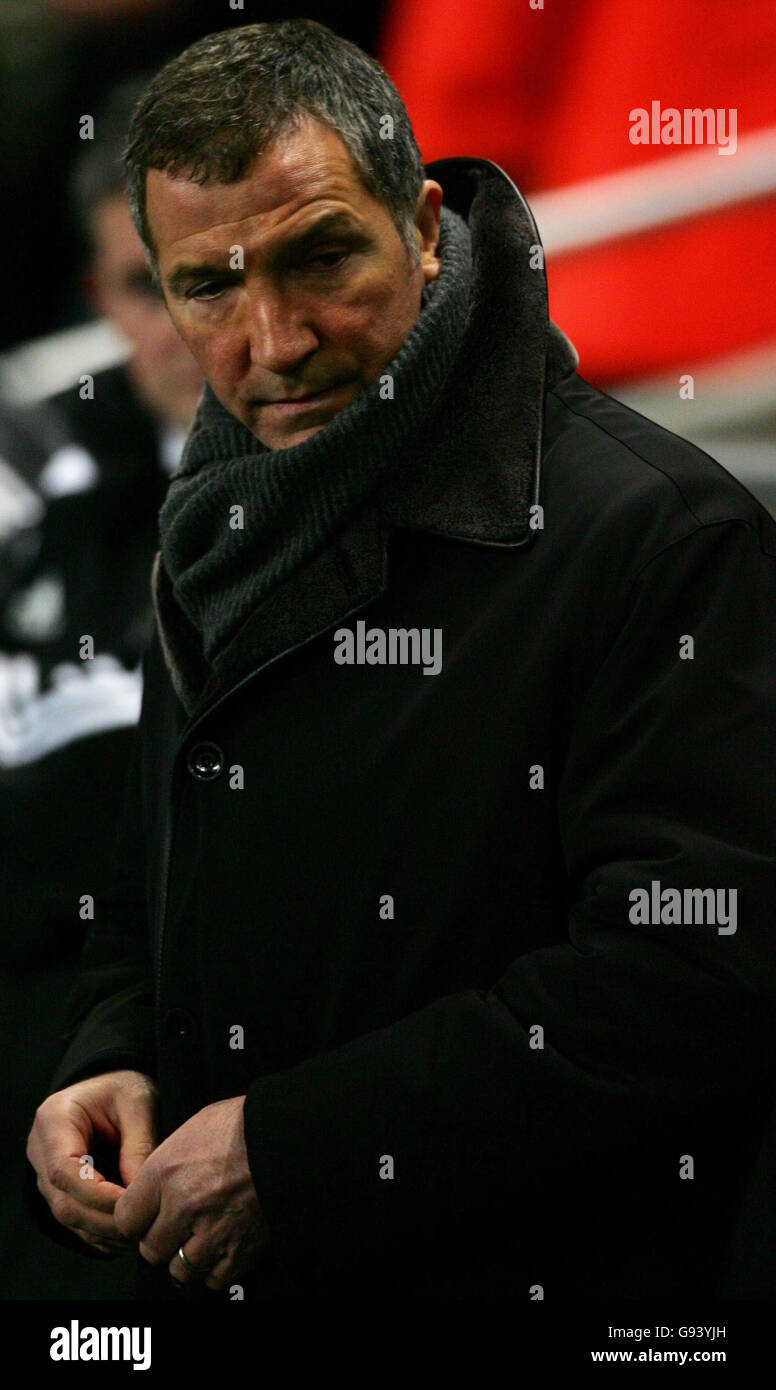 Newcastle united chairman freddy shepherd hi-res stock photography and ...
