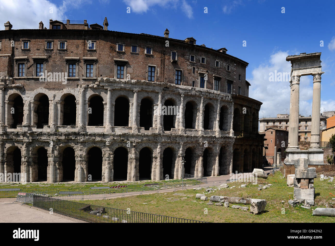 Night italy theatre of marcellus hi-res stock photography and images ...