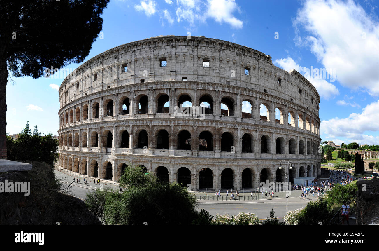 Rome, Italy. Colosseum panoramic image. Picture by Paul Heyes ...
