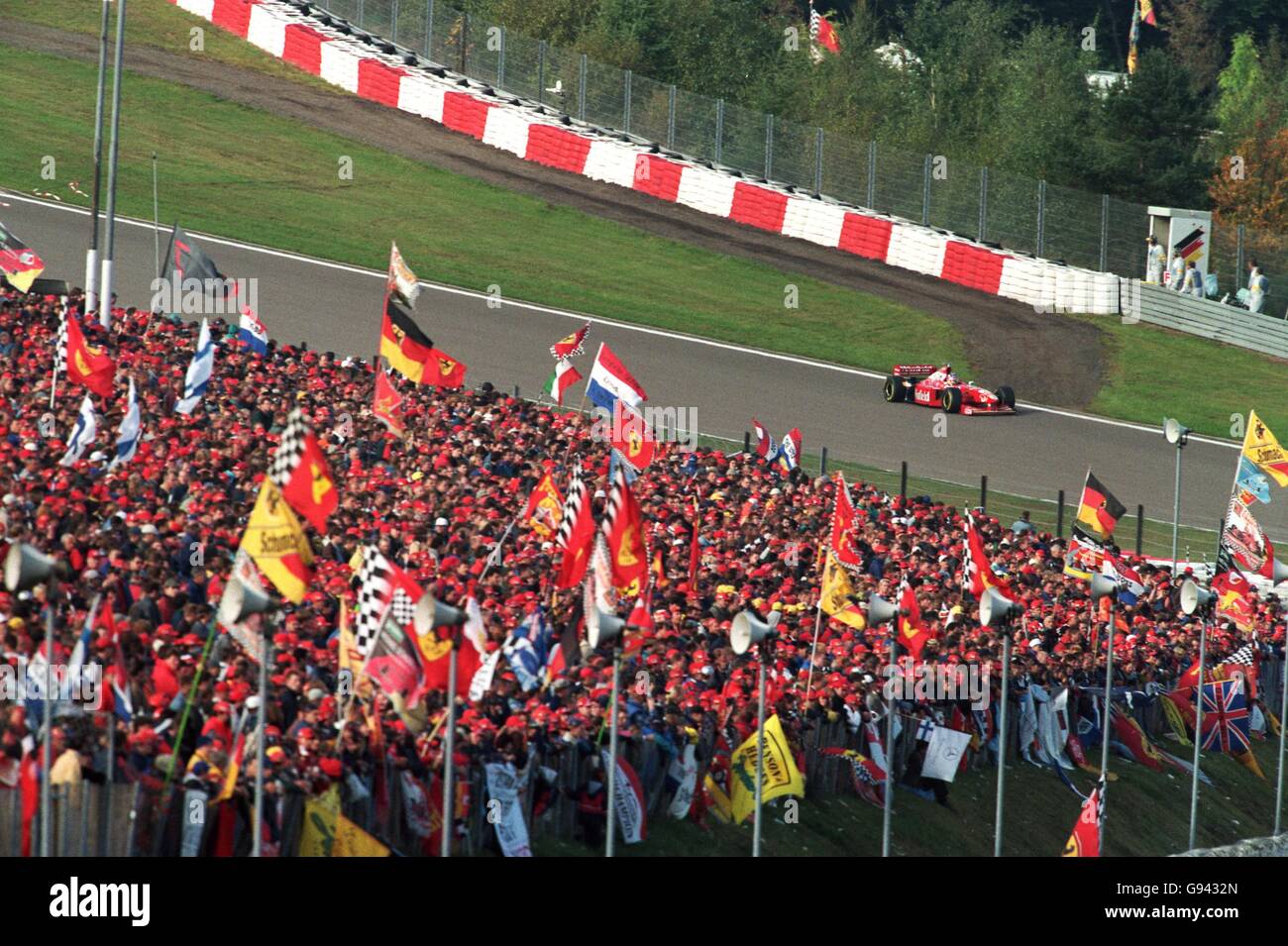 German crowd hi-res stock photography and images - Alamy