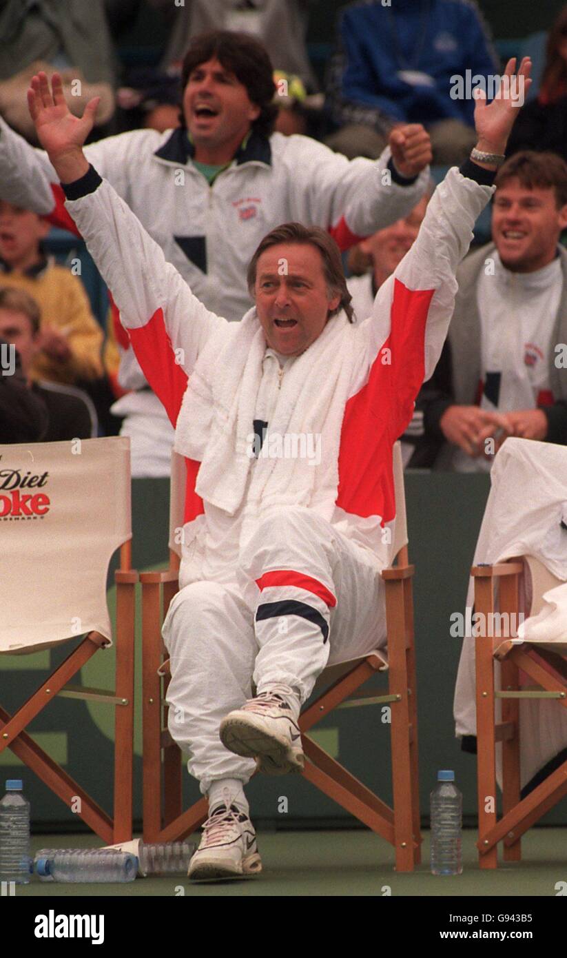 Great Britain coach David Lloyd joins the crowd in celebrating Tim ...