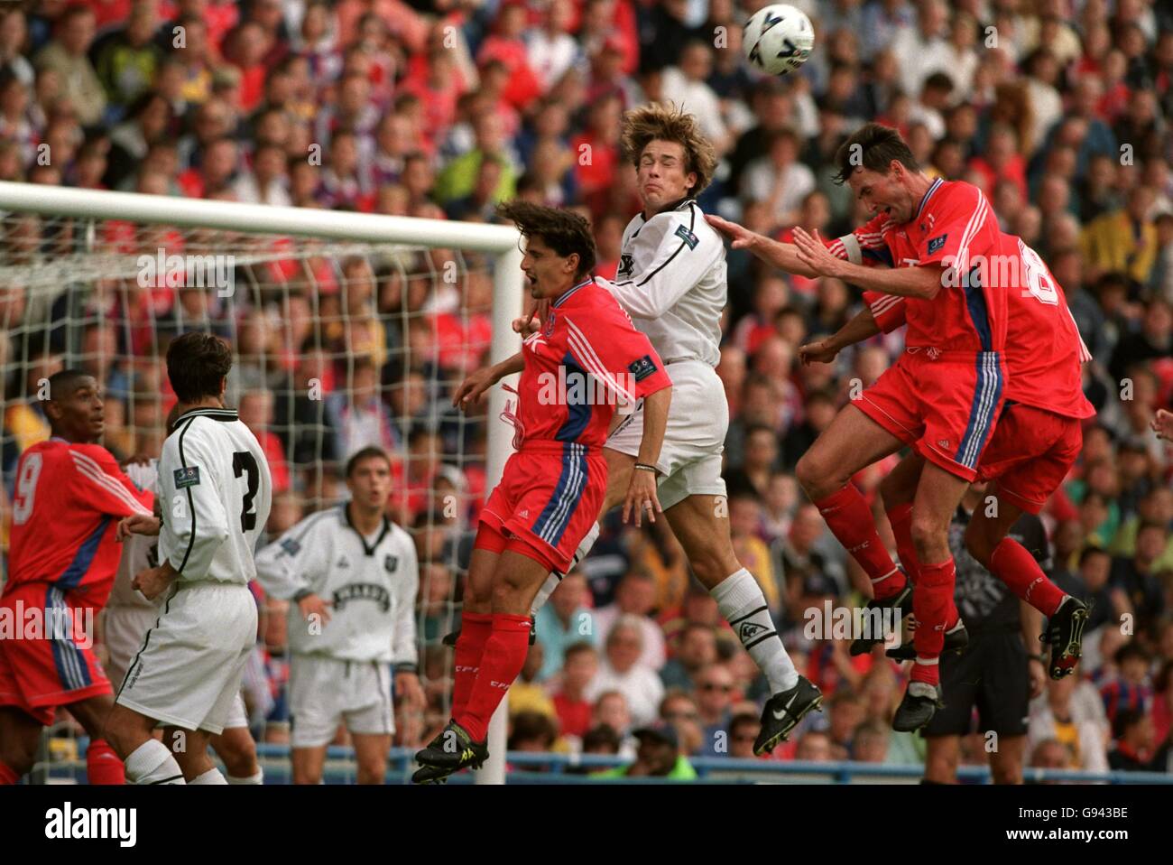 Andy linighan hi-res stock photography and images - Alamy