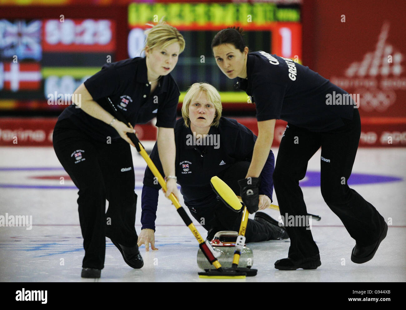 Great Britain's Rhona Martin (C) with Kelly Wood (L) and Lynn Cameron ...