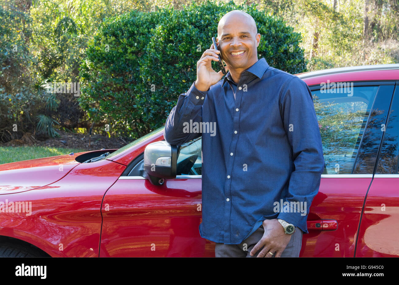 Business man talking on phone caribbean hi-res stock photography and ...