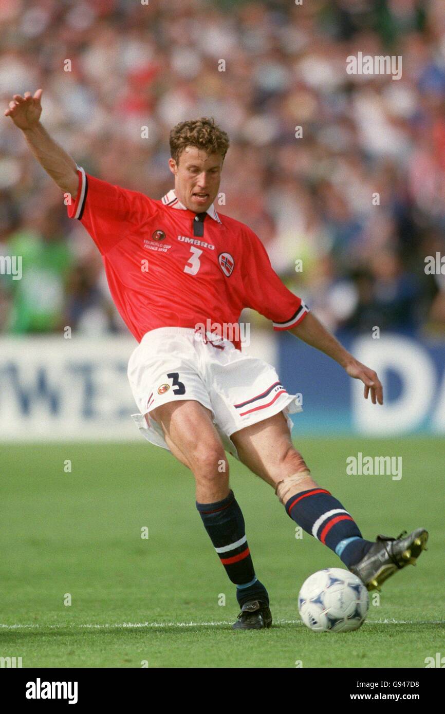 Norway scotland international football hi-res stock photography and ...