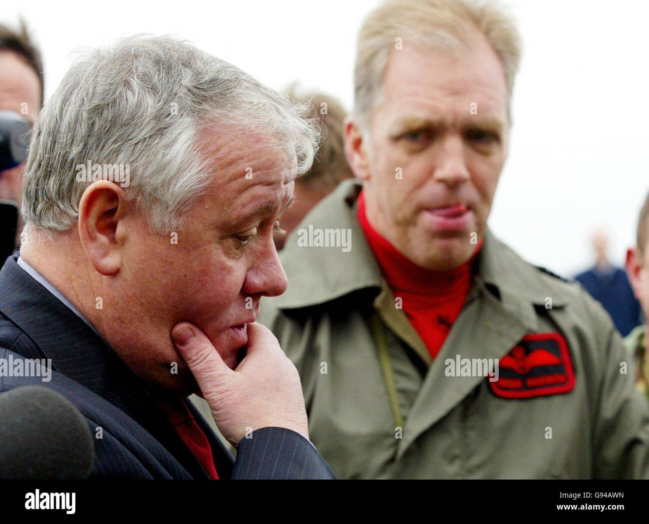Ship wing hi-res stock photography and images - Alamy