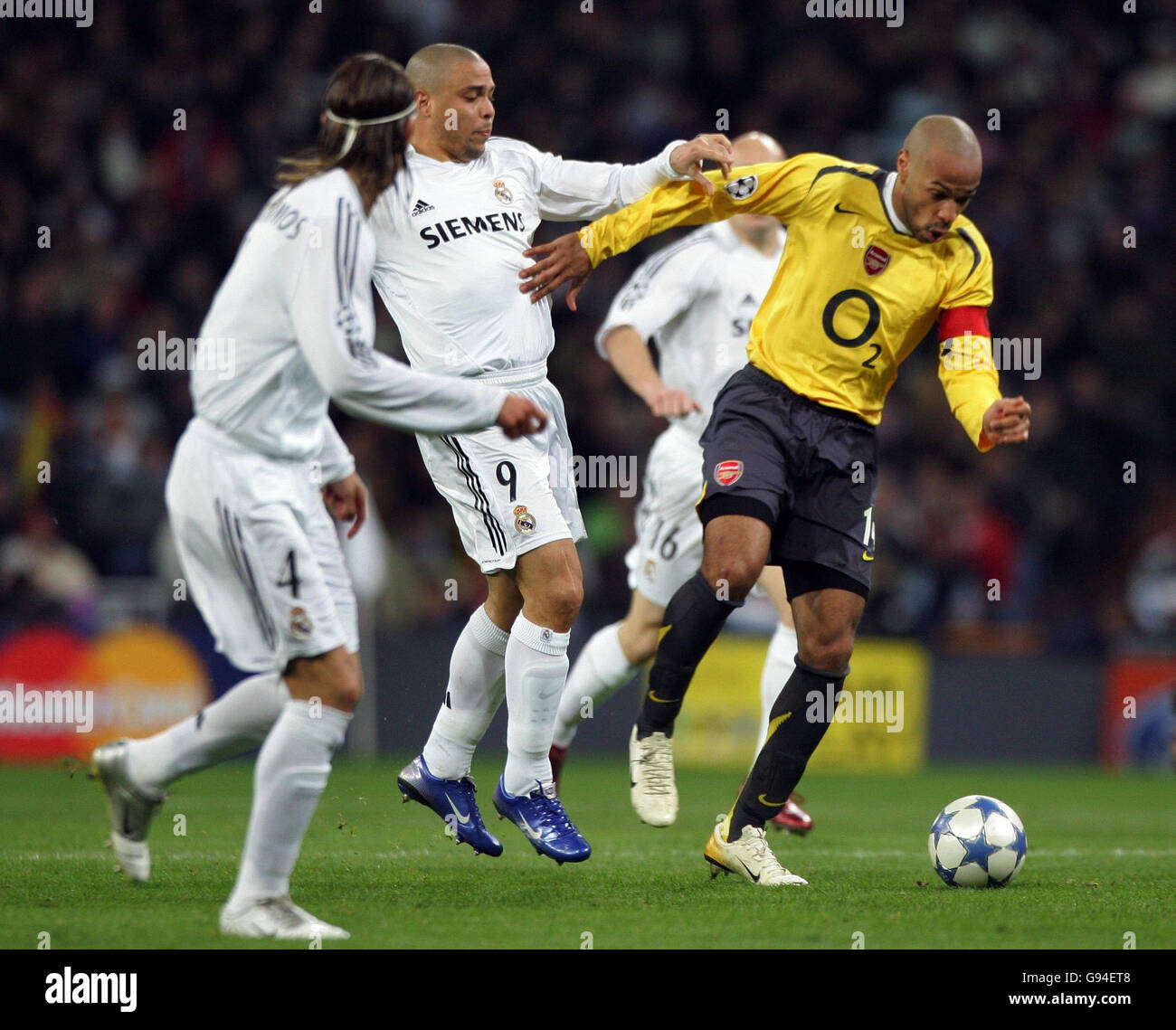 Santiago bernabeu thierry henry hi-res stock photography and images - Alamy
