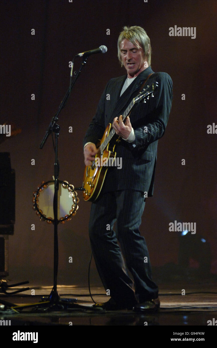 BRIT Awards 2006 - Earls Court Stock Photo - Alamy