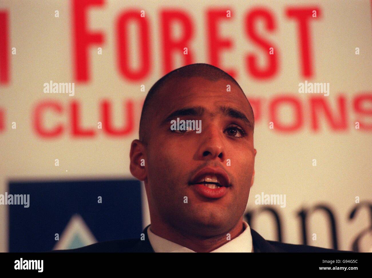Pierre van hooijdonk returns to nottingham forest hi-res stock ...