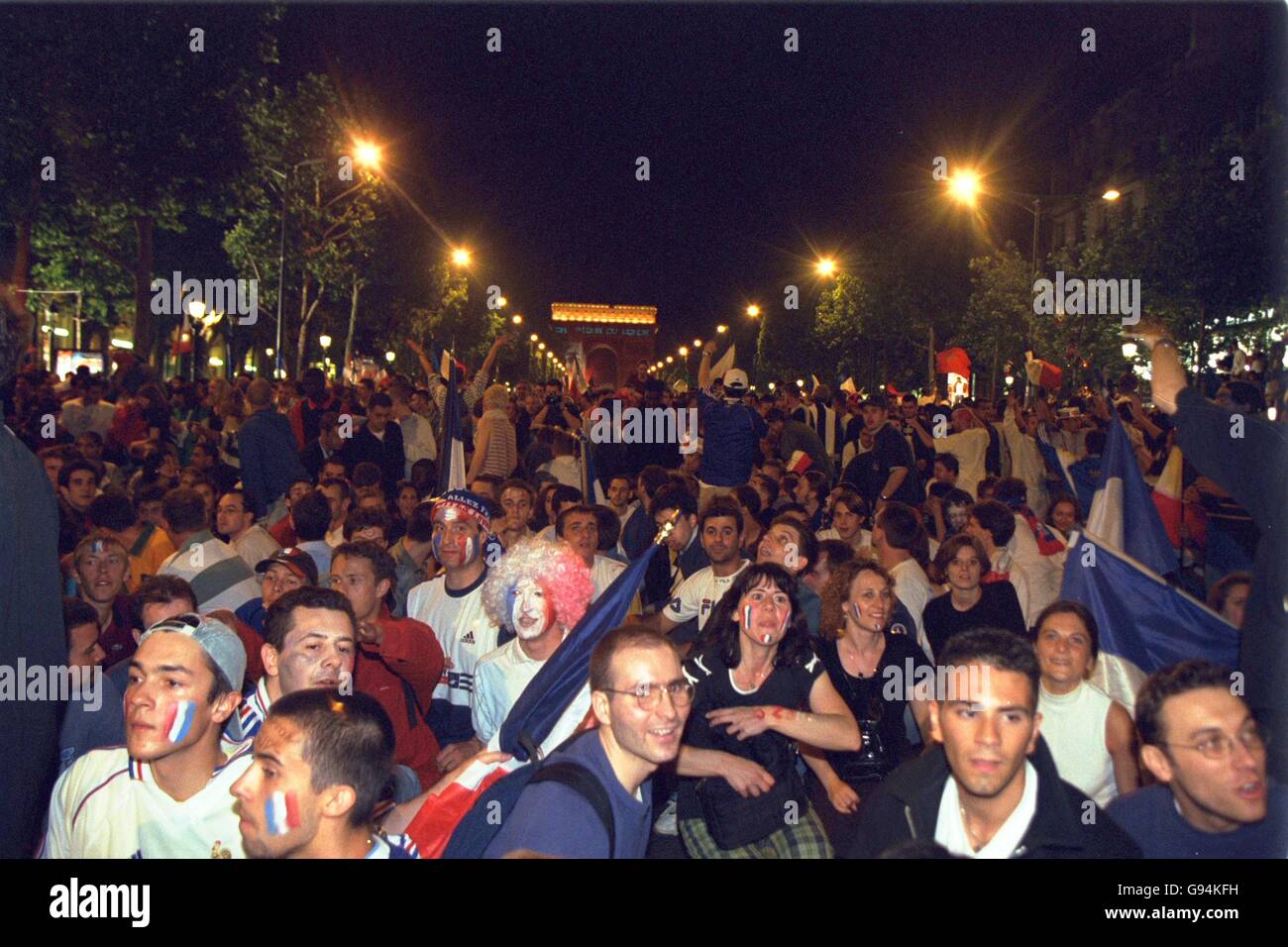 Soccer - World Cup France 98 - Final - Brazil v France Stock Photo - Alamy
