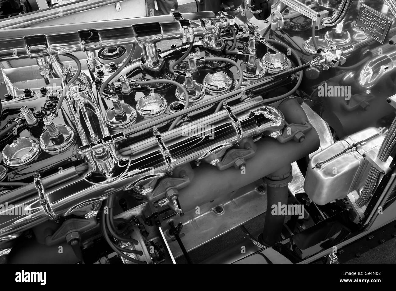 Rolls royce engine hi-res stock photography and images - Alamy