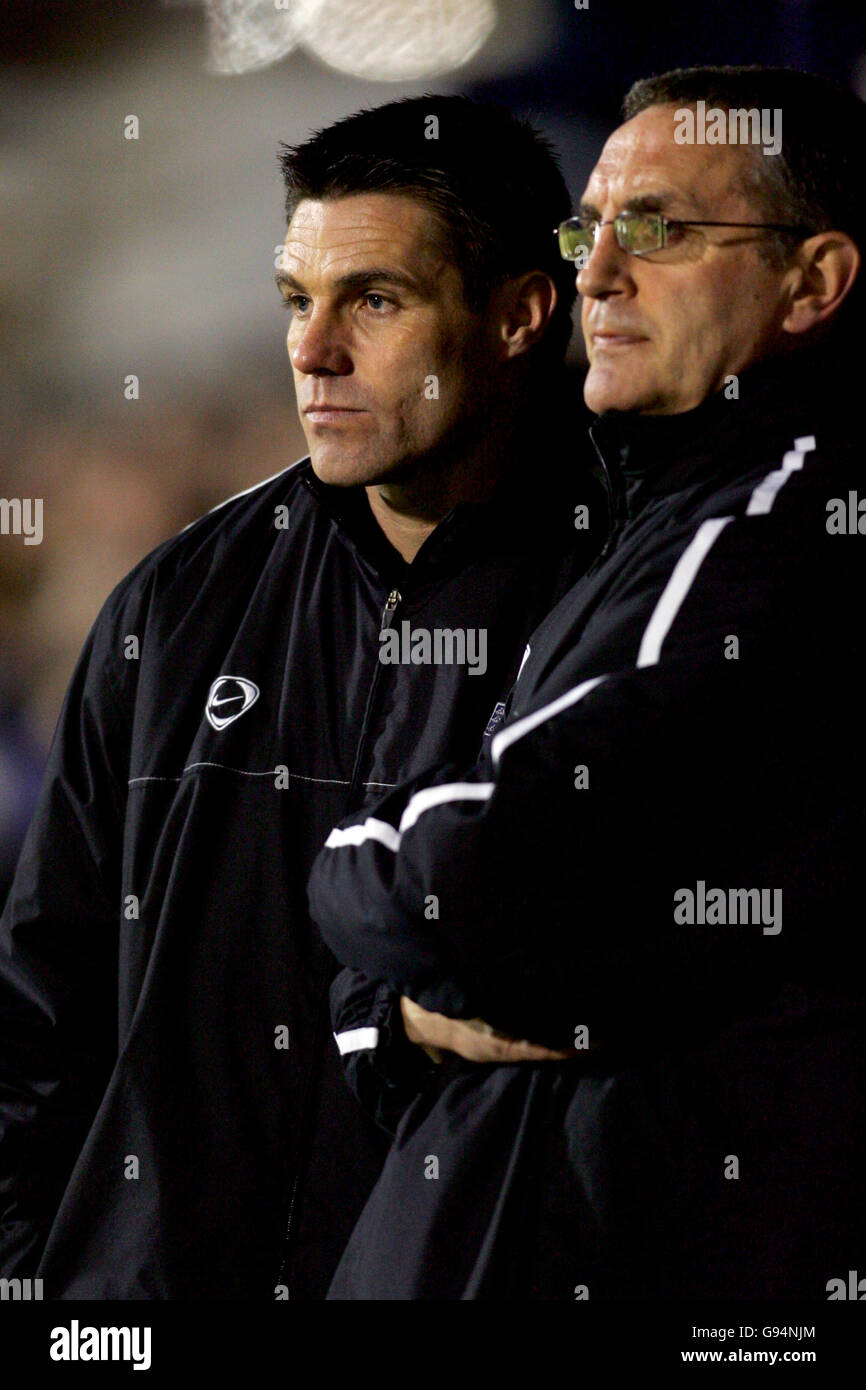 Southend united manager steve tilson hi-res stock photography and ...