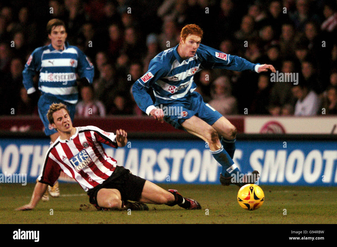 Sheffield United's Phil Jagielka and Reading's Dave Kitson Stock Photo ...